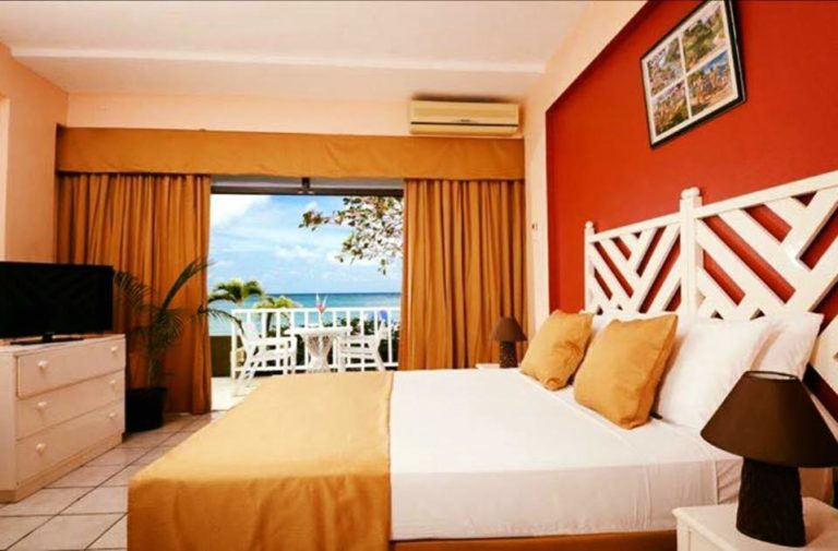 Standard Suite - Sand And Tan Beach Hotel